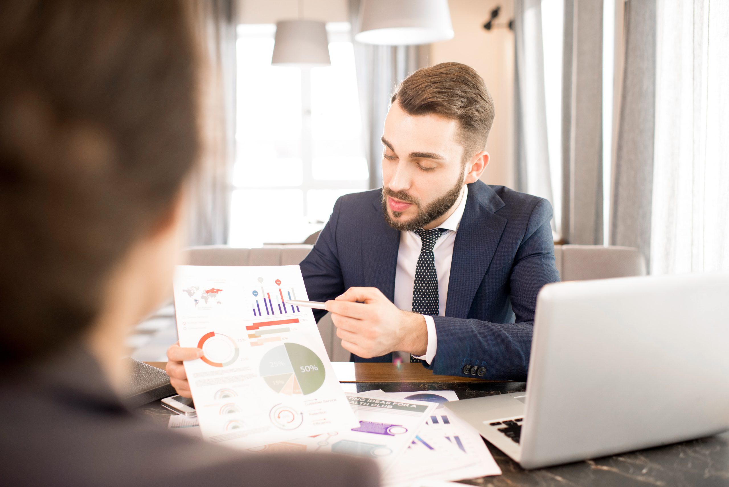 Benefits of real-time expense reporting and analytics